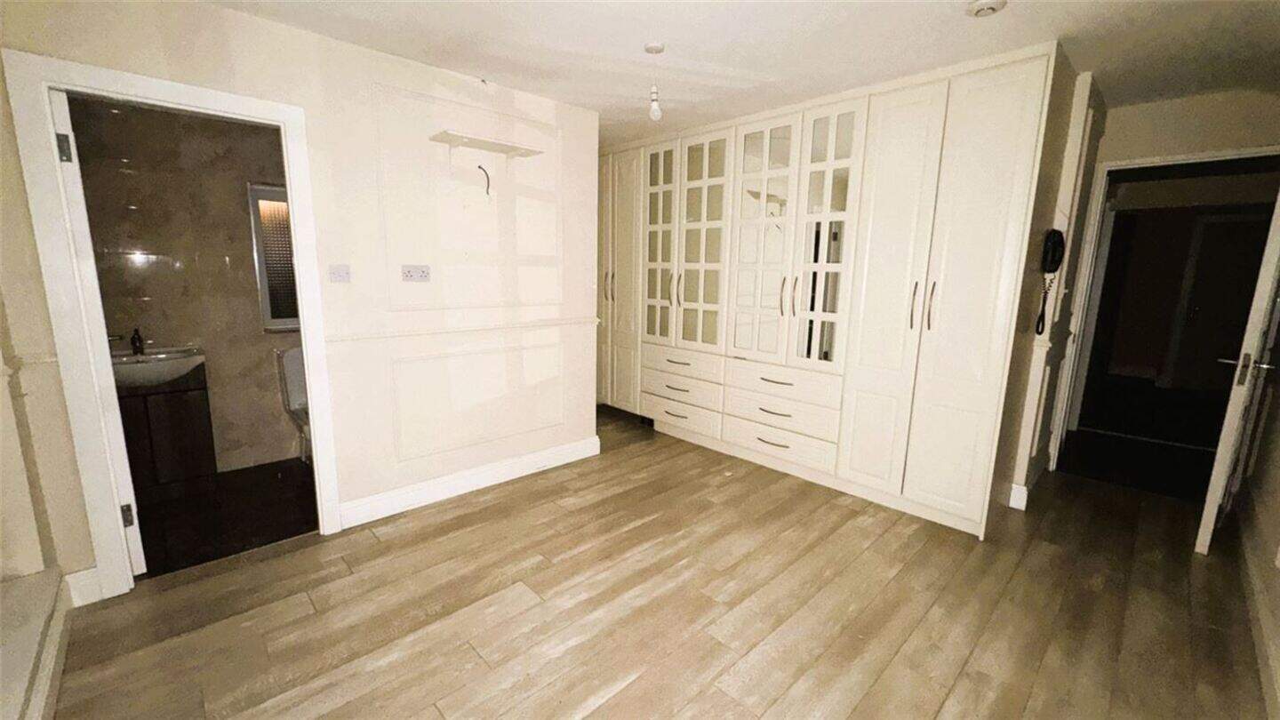 Drug dealer David Waldron's seized Cabra house to be auctioned for € ...