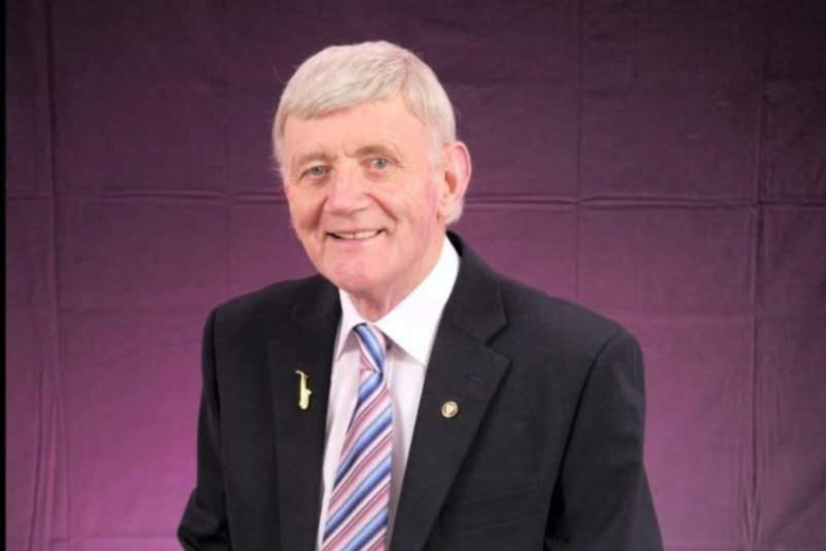 ‘A real gentleman and genius’ – tributes paid after death of Irish ...