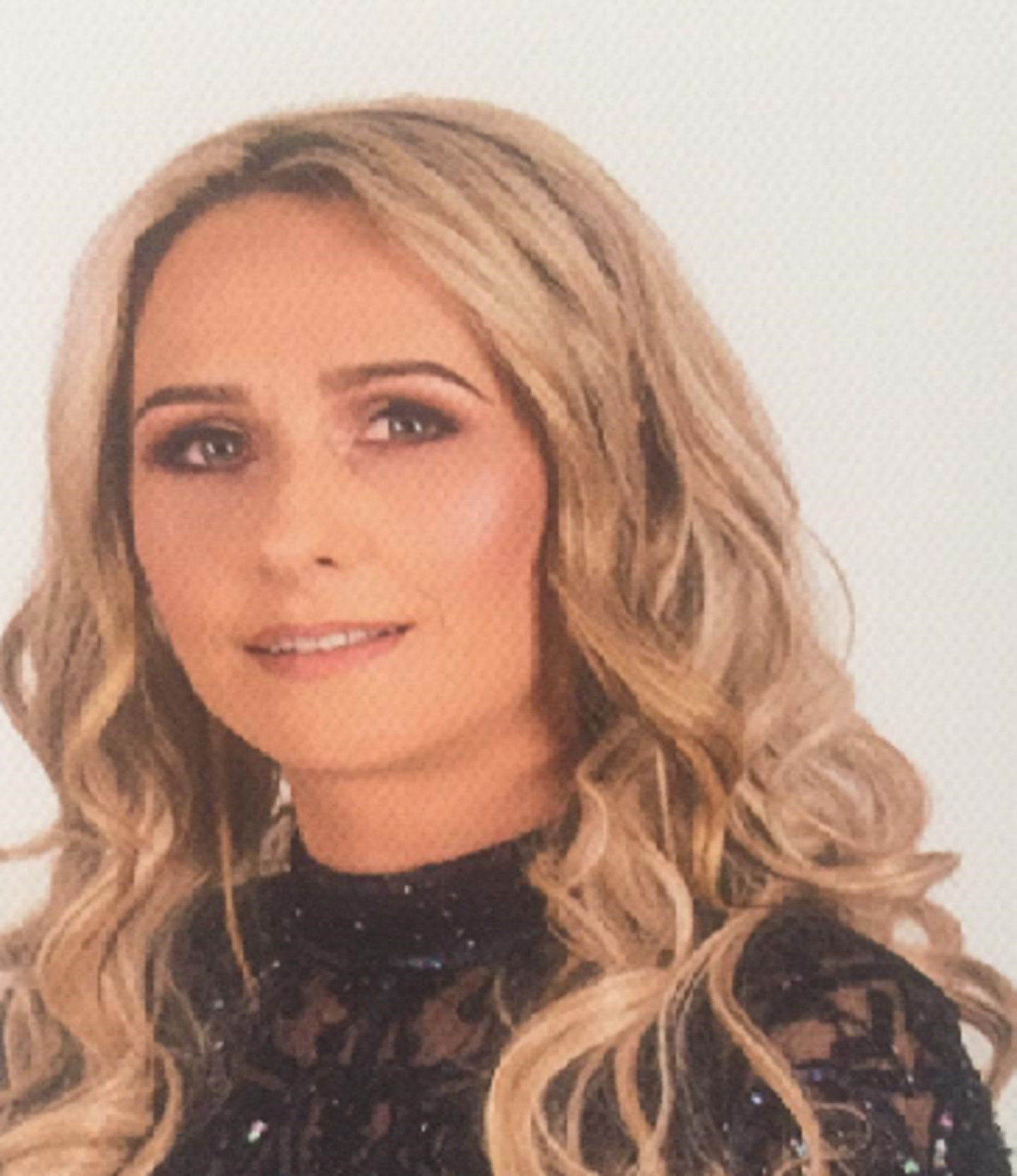 Funeral for tragic young mum Laura Connolly held in Lifford, Co Donegal ...