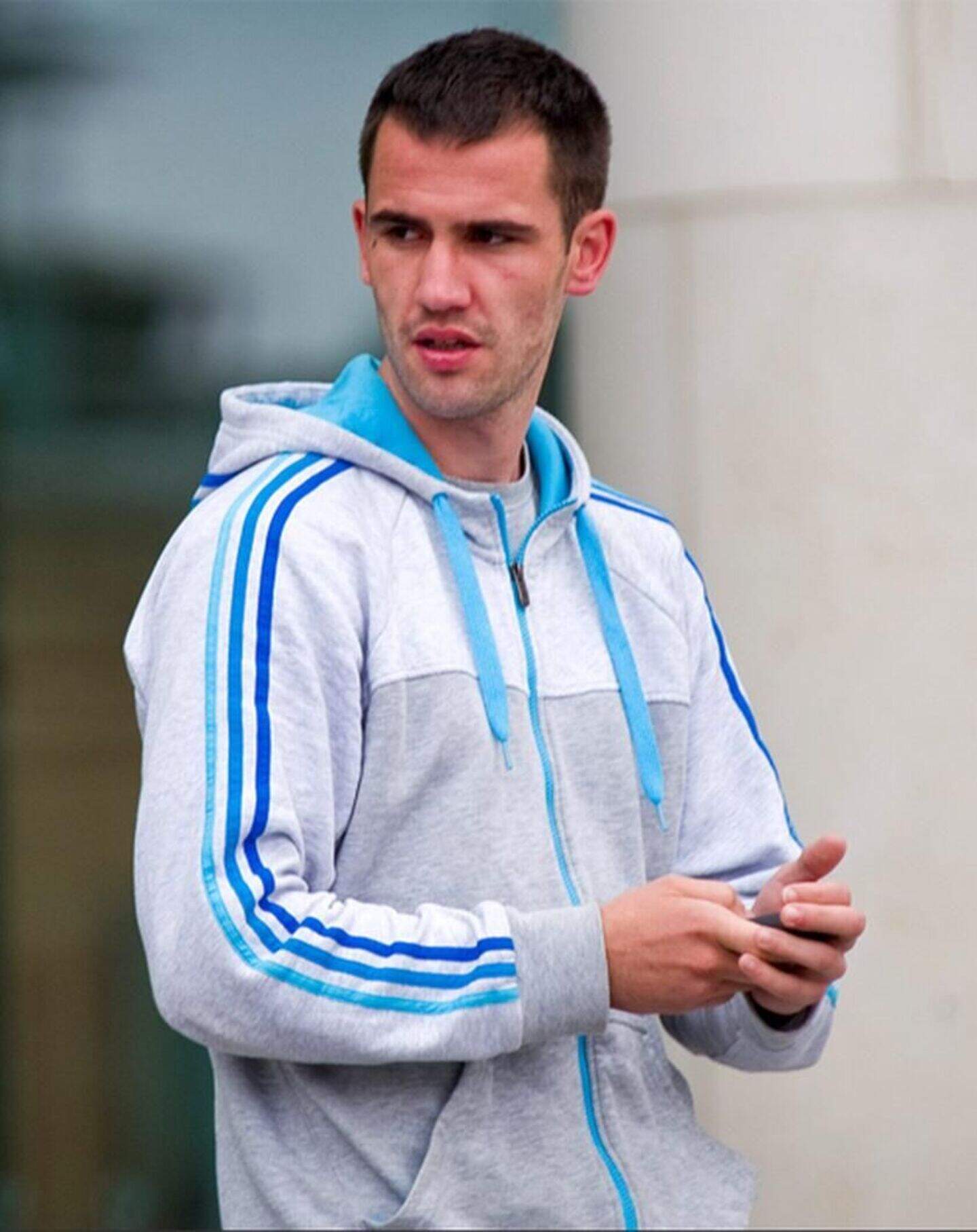 Dublin men ‘who can’t shoot properly' blamed for Finglas botched hit on ...