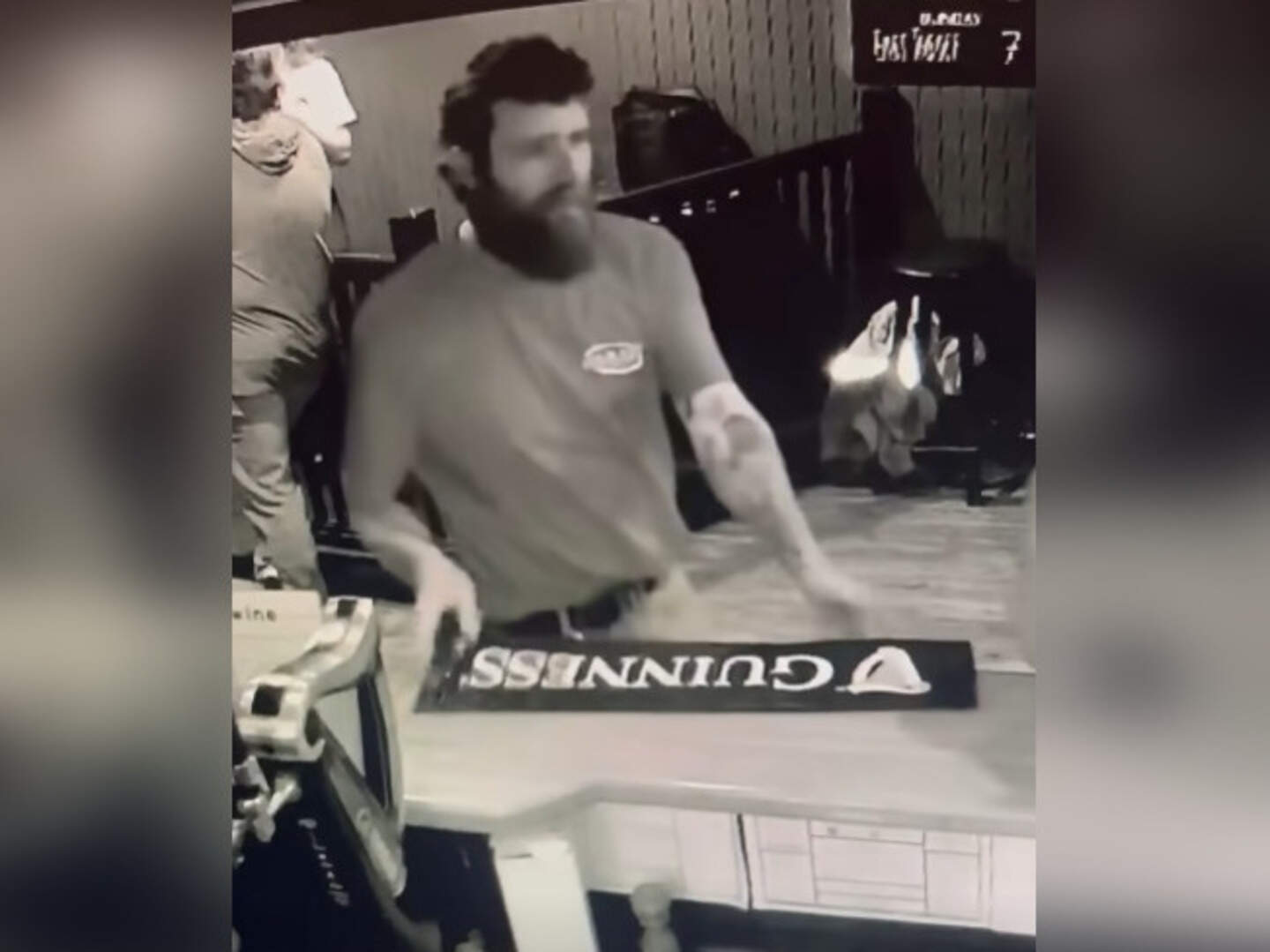Man shamed for brazenly stealing Guinness mat from busy Irish Pub in ...