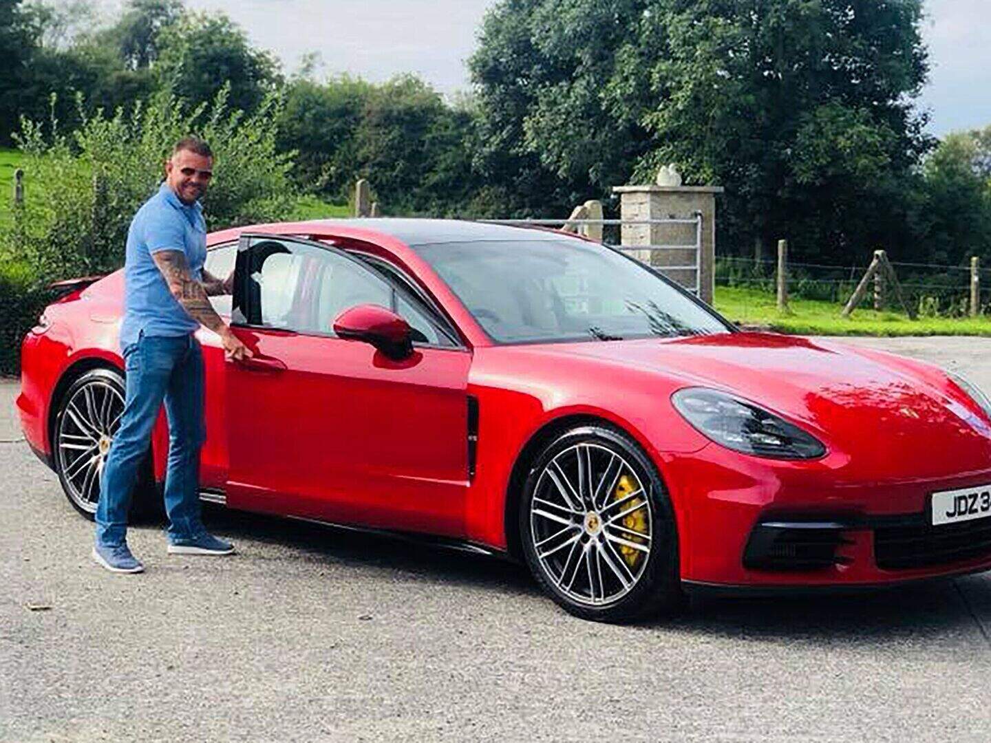 Assassin shot 'The Firm' gangster Kevin Conway in face, stole phone and ...