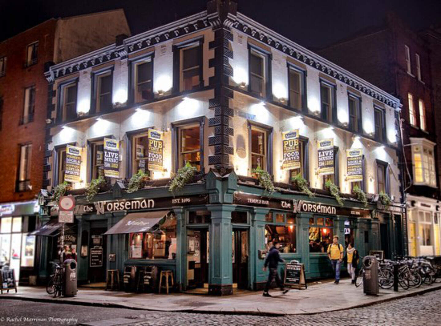 Price of a beer edges closer to a tenner as Ireland's most expensive ...