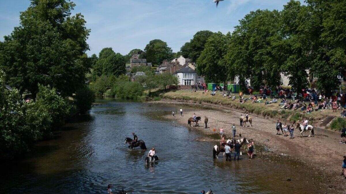 Appleby Horse Fair: Death of Irish boy (15) after sulky fall in England ...